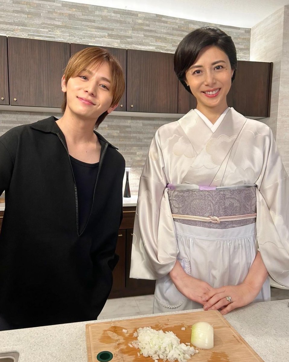 unleashthegeek on Twitter: "Yamada Ryosuke and Matsushima Nanako on set of TBS drama 'Ousama ni ...