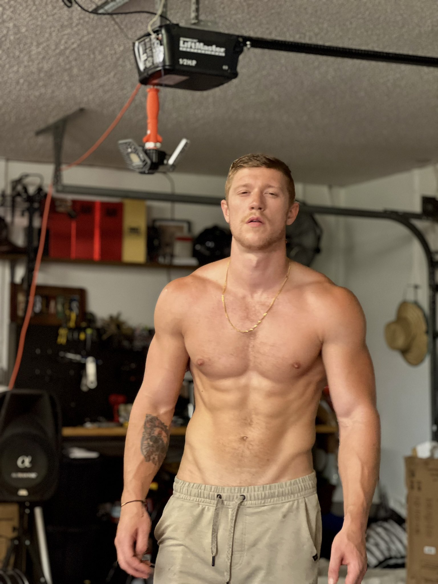 Tw Pornstars Oliver Free Onlyfans Flynn Twitter Abs Starting To