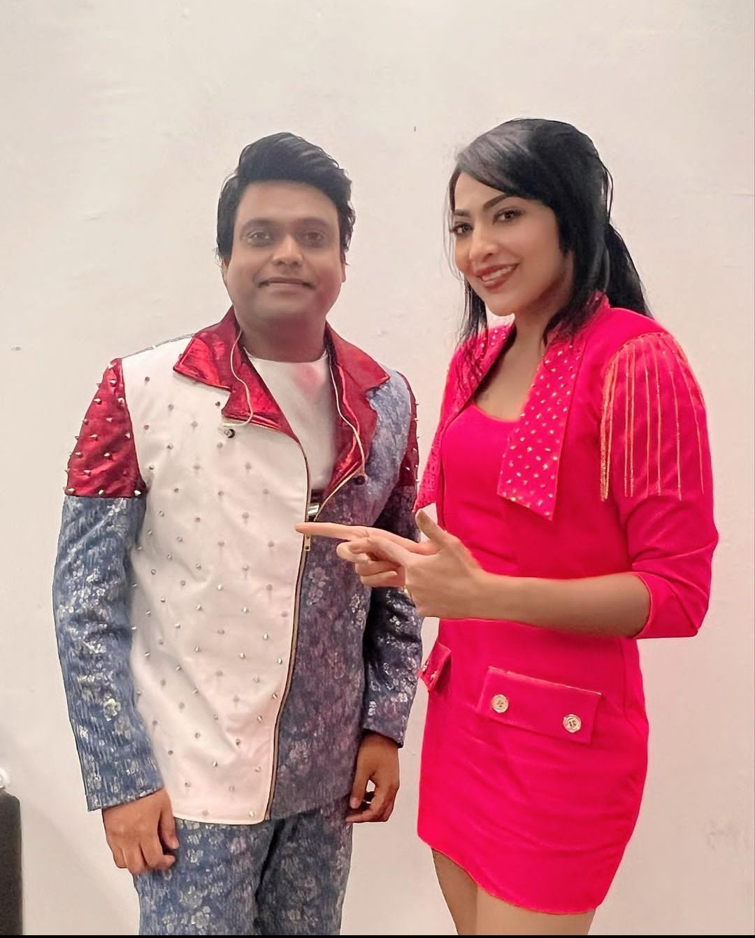 Navin Mohan on Twitter: "When @Bhavna__B interviewed @prasannalara 😂😂😜 https://t.co/K7N1amTiVZ ...