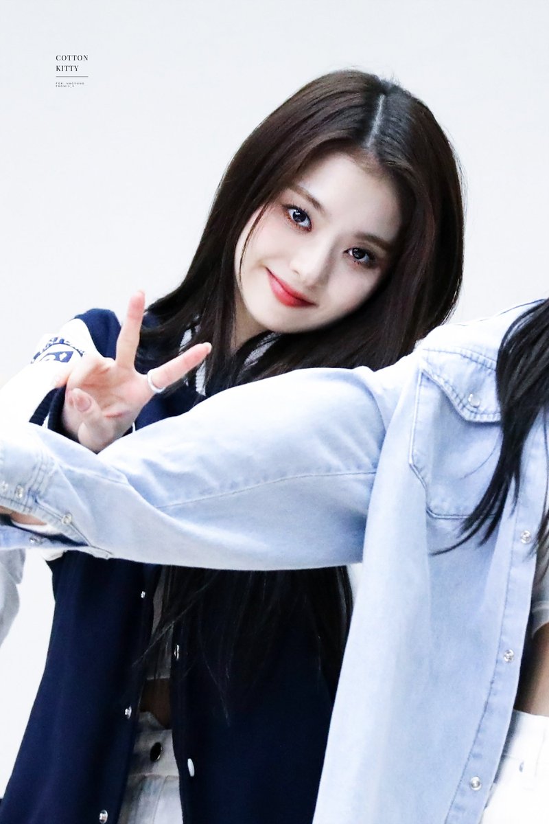 Cotton Kitty on Twitter: "230608 HQ #프로미스나인 #fromis_9 #이나경 #LeeNaGyung"