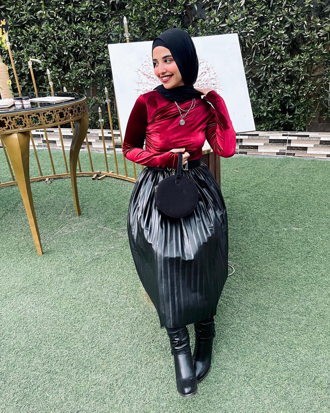 Ayse on Twitter: "Beautifully dressed Hijabi https://t.co/7woNy4zBmZ" / Twitter