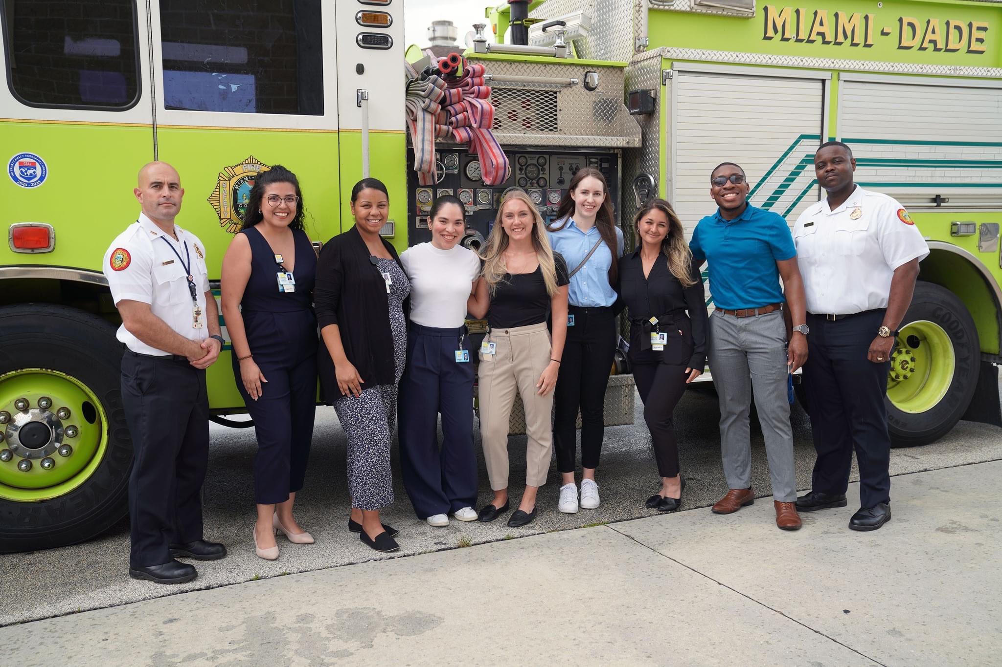 Miami Dade Ambulance Service Fire Replicas 1:50 Scale Model Of