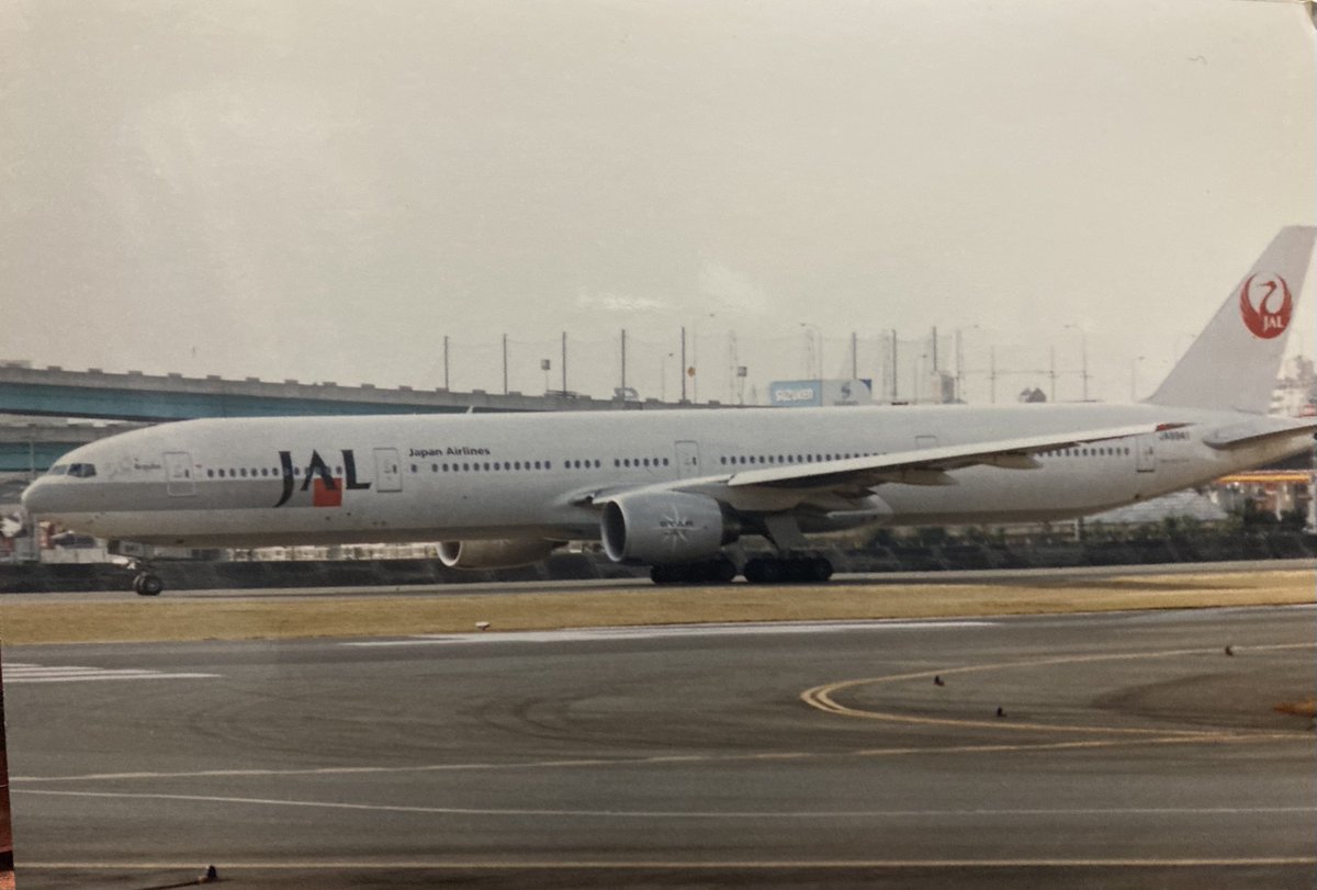 みかん on Twitter: "#B777初飛行の日"