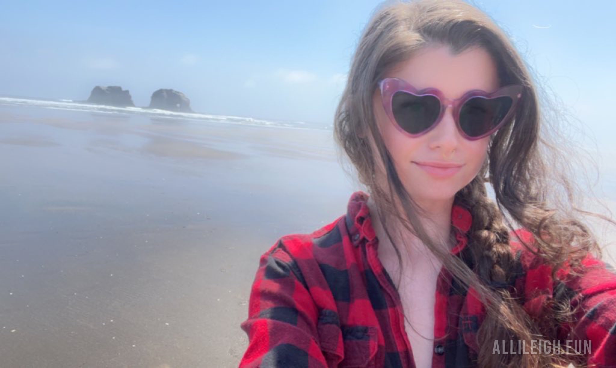 Tw Pornstars Alli Leigh 🍔 Twitter 🌊 Walking Through Nature That I Have Never Seen