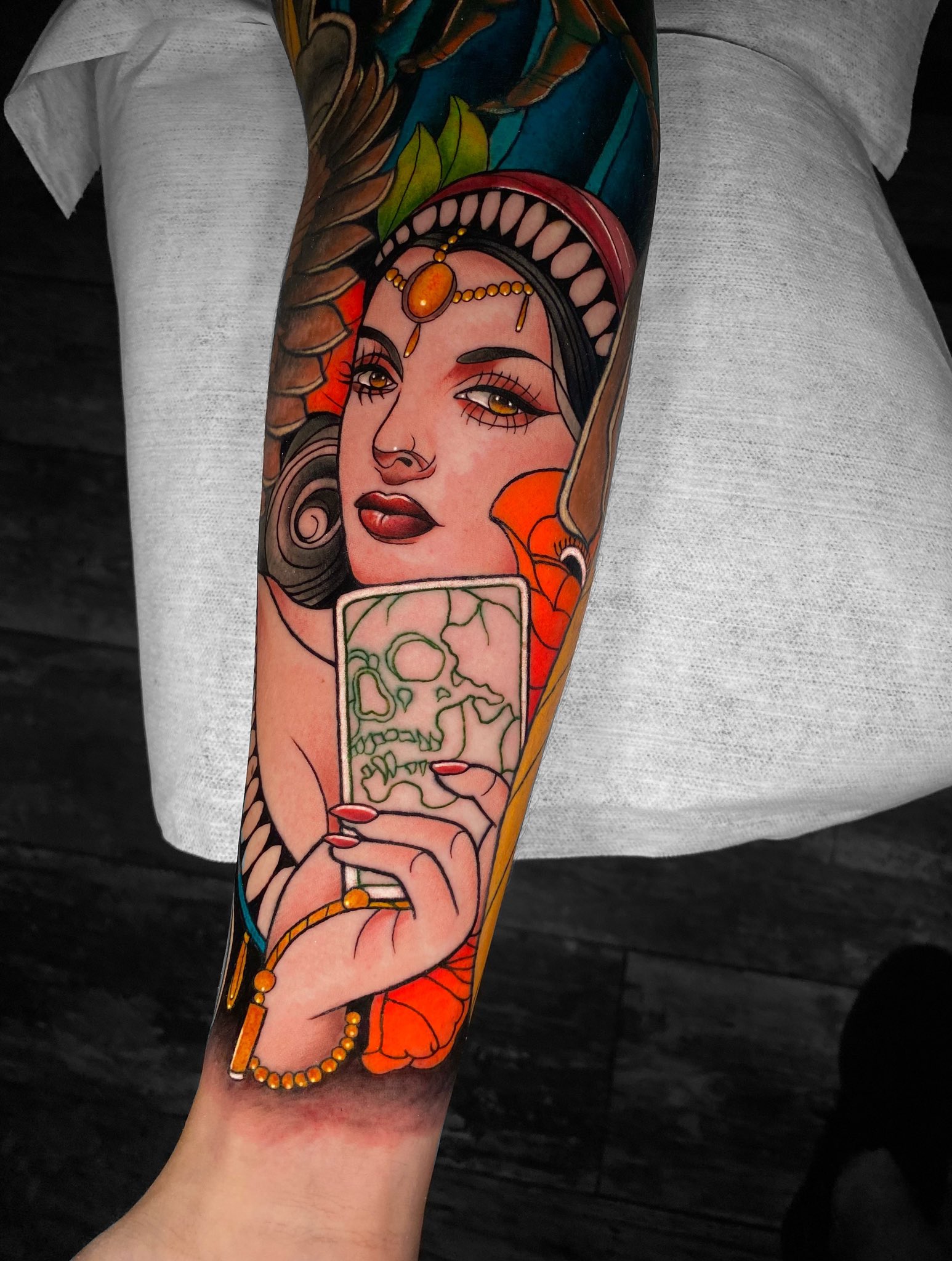 Tatuaje De Simbolo Gitano Tatuaje De Sol Y Luna: Conoce Su Significado