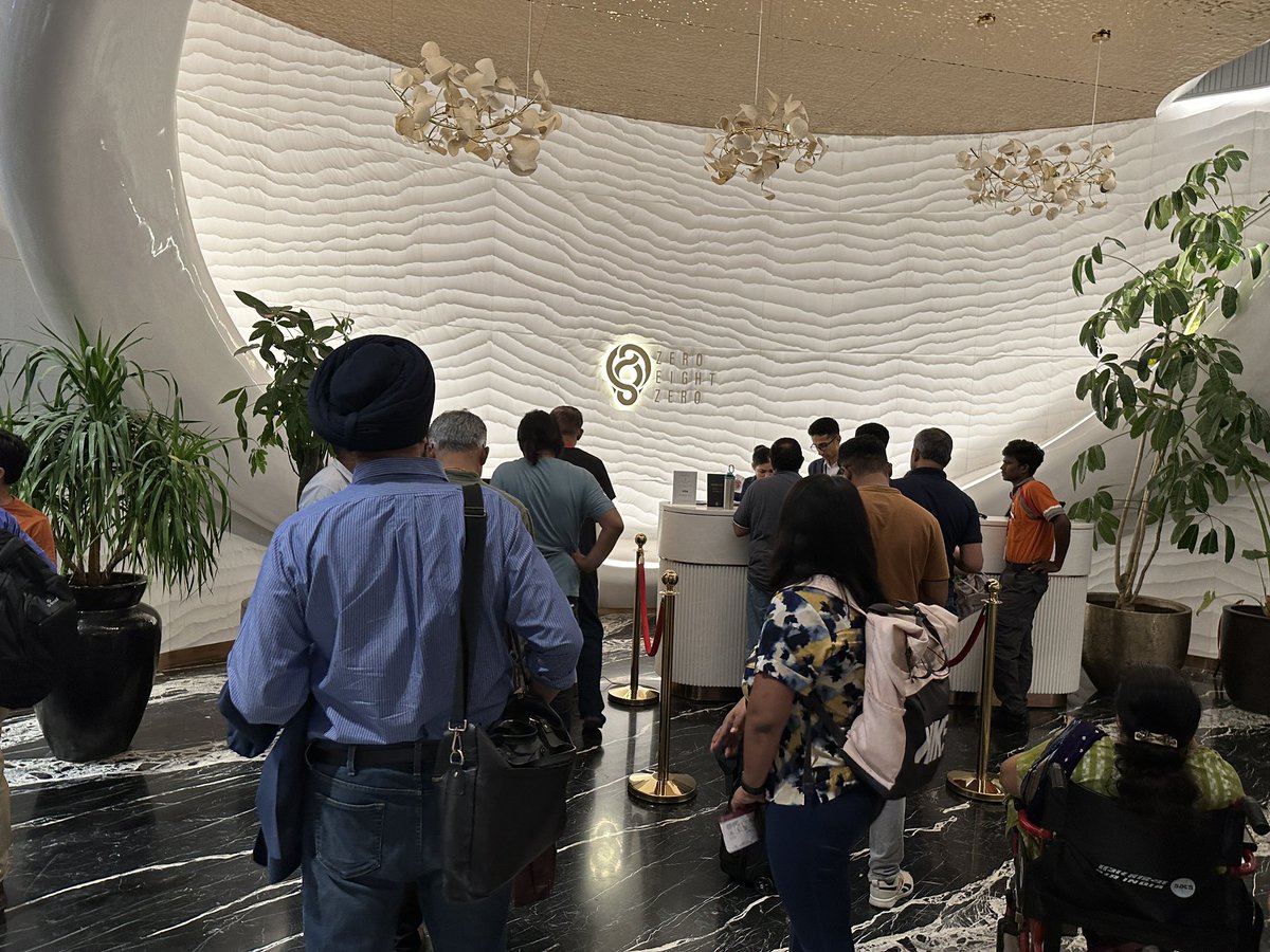 Ajay Awtaney on Twitter: "The BLR T2 080 lounge is a shadow of the T1 lounge. Also because most ...