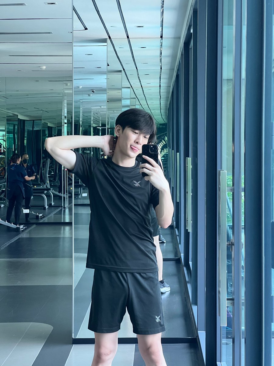 Onlydew on Twitter: "RT @Ome_Sutthipong: 😜"