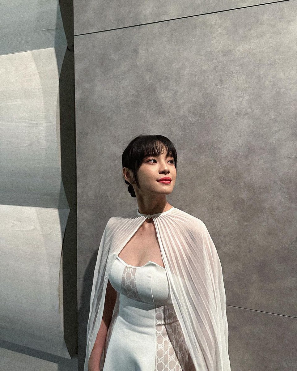 Robert ลงรูปสิ่ง สวยๆงามๆ ถูกใจก็กด on Twitter: "ตัวแม่ bnk เฌอปรางค์"