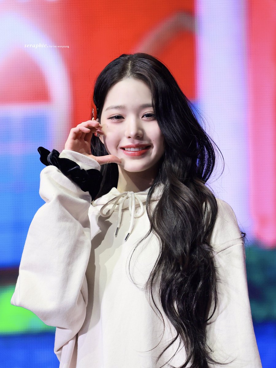 Px2 ॱଳ͘ on Twitter: "RT @seraphic_wy: 230211 𝑻𝒉𝒆 𝑷𝒓𝒐𝒎 𝑸𝒖𝒆𝒆𝒏 #IVE #아이브 #JANGWONYOUNG #장원영 @IVE_twt"