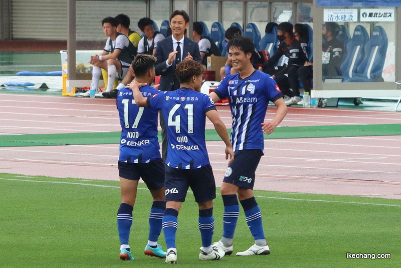 天童市の観光ガイド On Twitter モンテディオ山形×いわきfc モンテディオ写真部 ダメ押しの3点目を決めた 加藤大樹 選手を祝福する 41mf 小野雅史おの まさひと