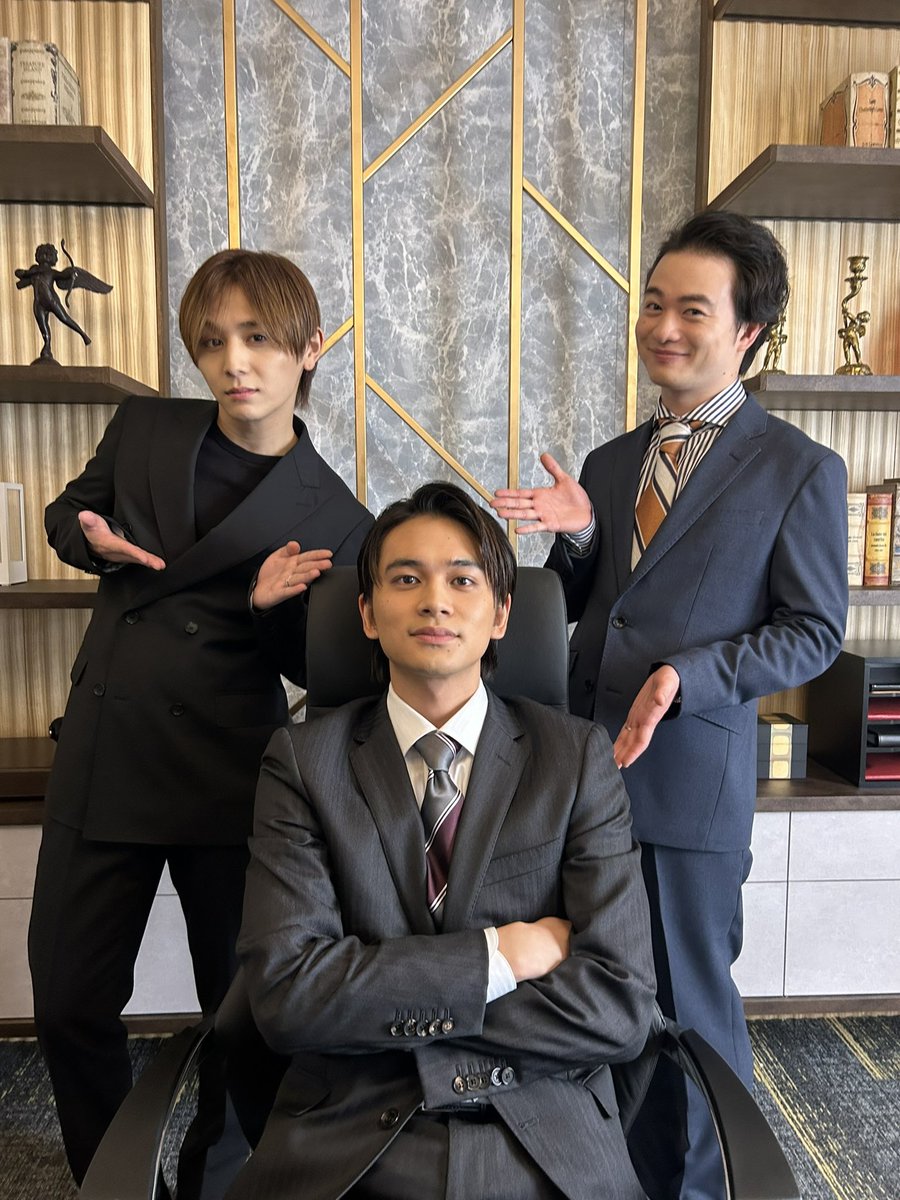 Tbs火ドラ『王様に捧ぐ薬指』【公式】 On Twitter / 王ささカウントダウン ˗ˏˋ⏰ 第9話の放送まであと3時間👑 東郷×ハチ×新のオフショット📸 新しく社長になった新