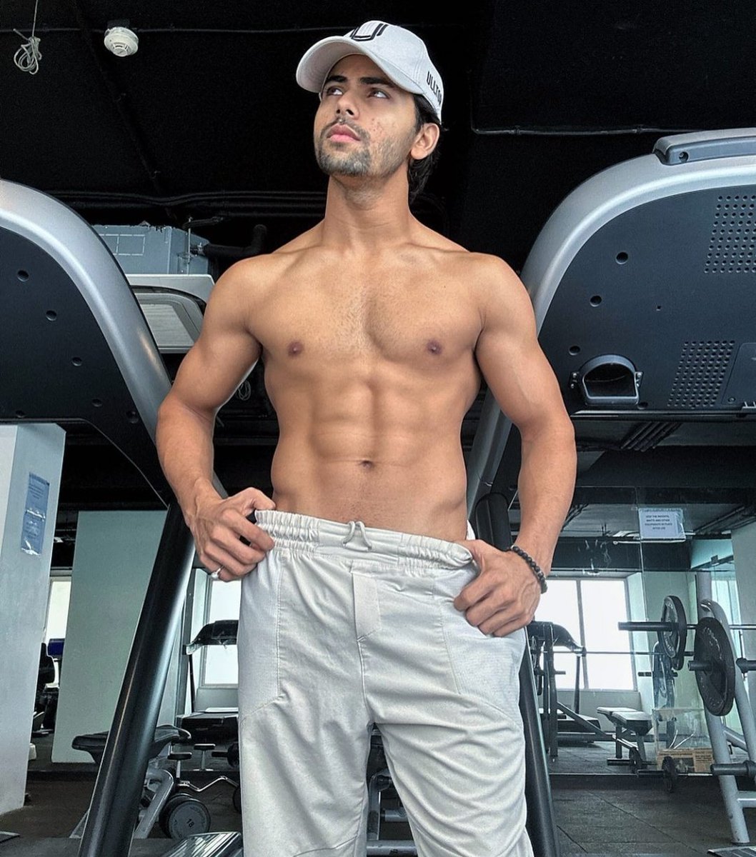 Adhik Mehta Tweets on Twitter: "Sid please pull your lower a bit more lower 😊"