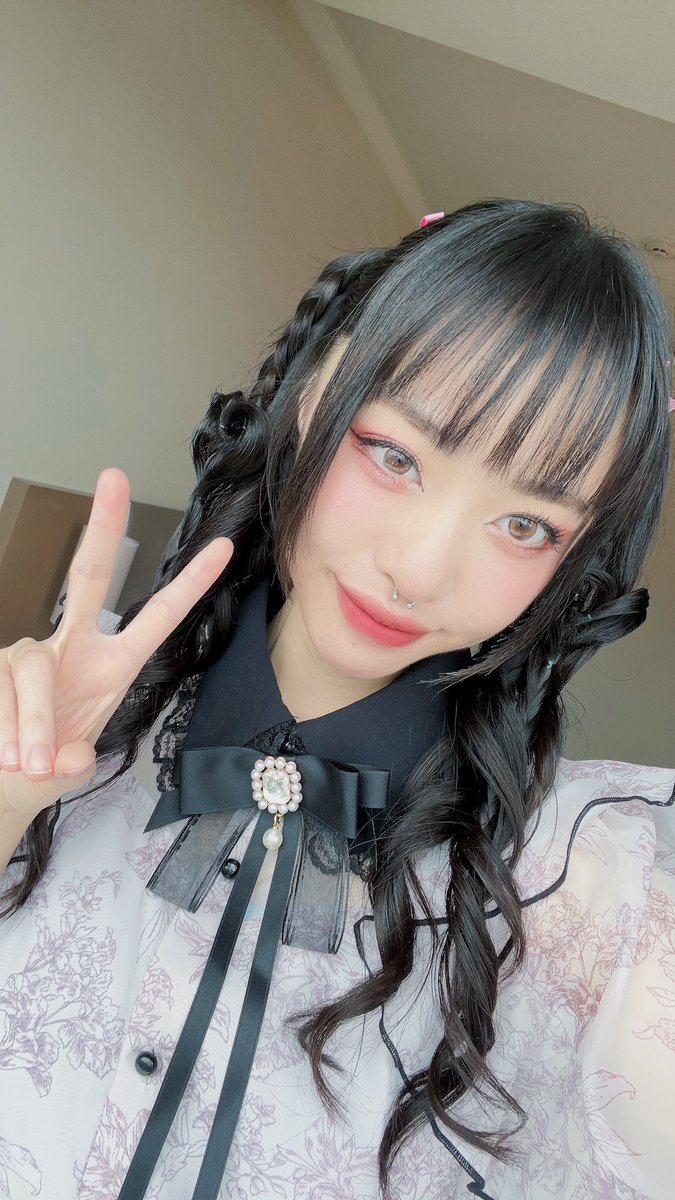 yumickychan on Twitter: "また地雷系やりたいな🥺もっと遅く生まれたかったよう🥺"