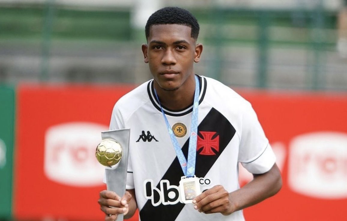 Neymoleque | Fan 🇧🇷 on Twitter: "With Vitor Roque sealed, Barcelona will now turn their focus on ...