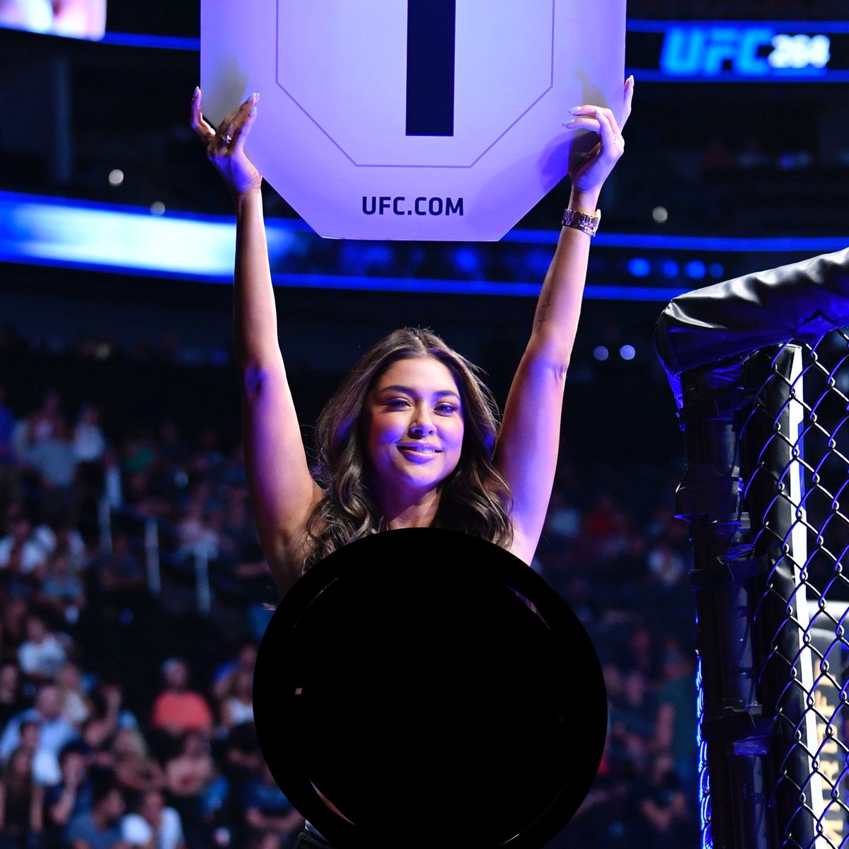 Le saviez-vous ? Les rings girls de l’UFC peuvent être payées 70.000 ...