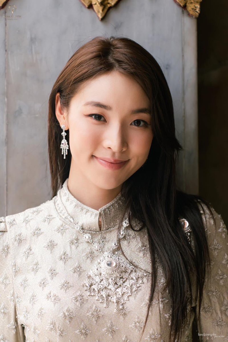 Miss Earth on Twitter: "#MissEarth 2022 Mina Sue Choi wearing a Thai Chitralada costume during ...