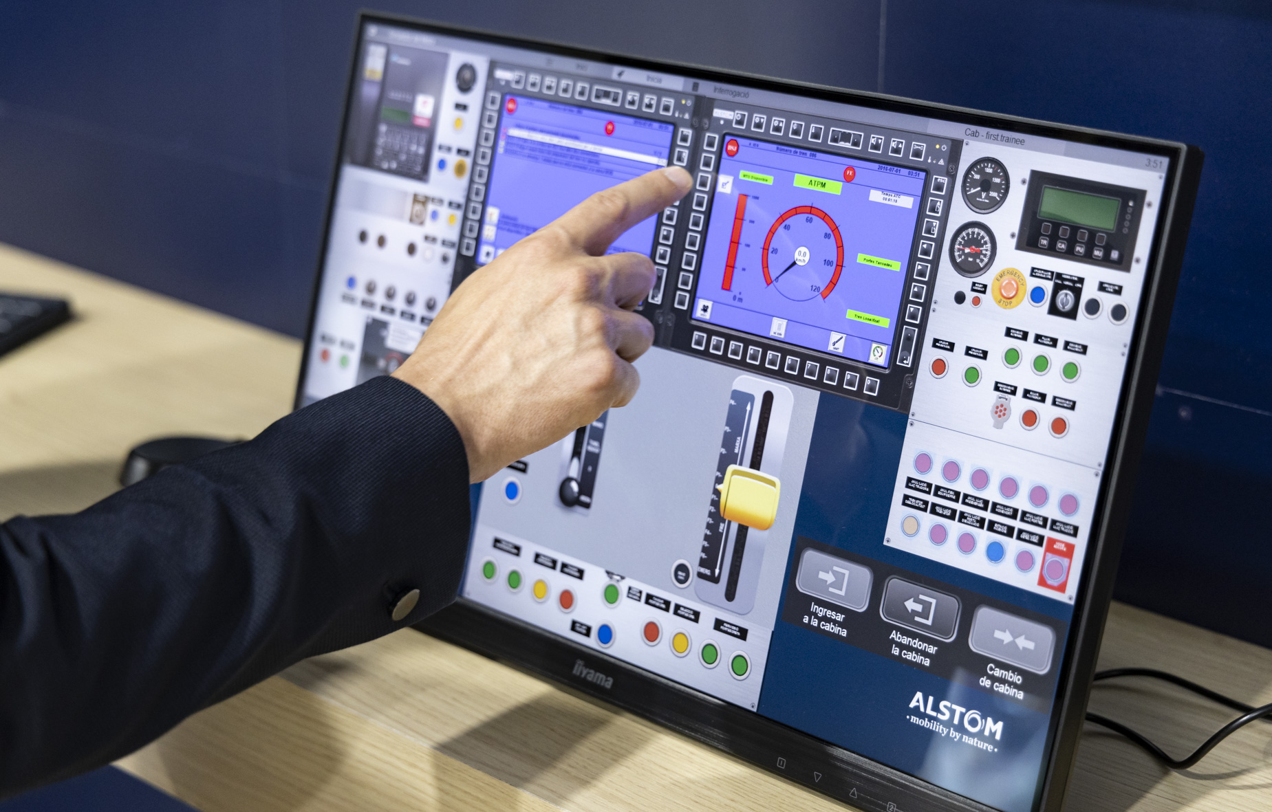 Alstom on Twitter: "Ever wondered what it's like to drive a train in Paris? Join us at @VivaTech ...