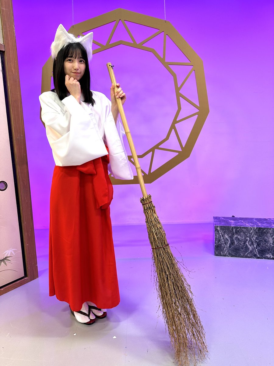 毛利忍 On Twitter 超 乃木坂スター誕生 最新話が Hulu で配信中 コント「にゃぎ神さま」村人が全員ネコ耳の不思議な村に潜入取材 井上和and小川彩and川﨑桜がチャットモンチー