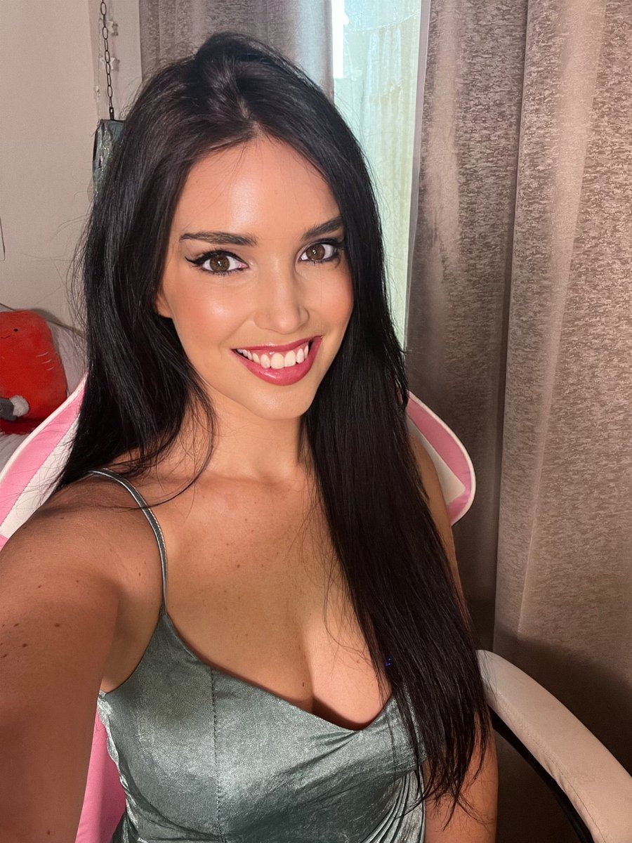 Animatrices & Célébrités 🇫🇷 on Twitter: "RT @PriscillaLiaud: On juge vos photos c’est parti sur ...