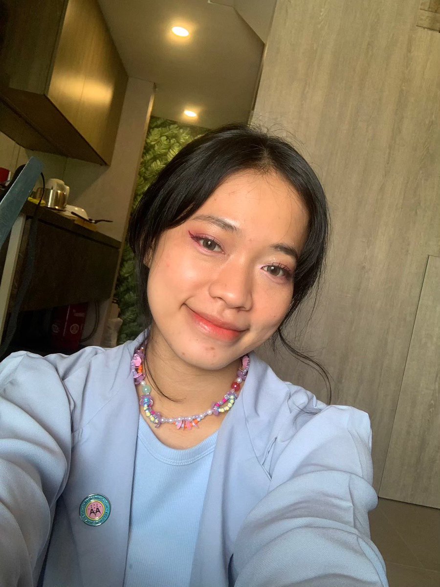 Nade On Twitter Pretty Girl Her Pretty Bias