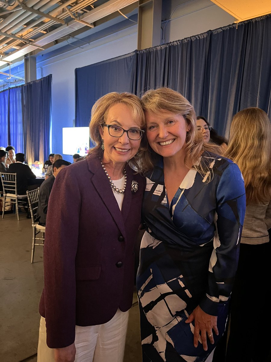 Buffy Wicks on Twitter: "Last night, @FLOTUS Dr. Jill Biden joined us ...