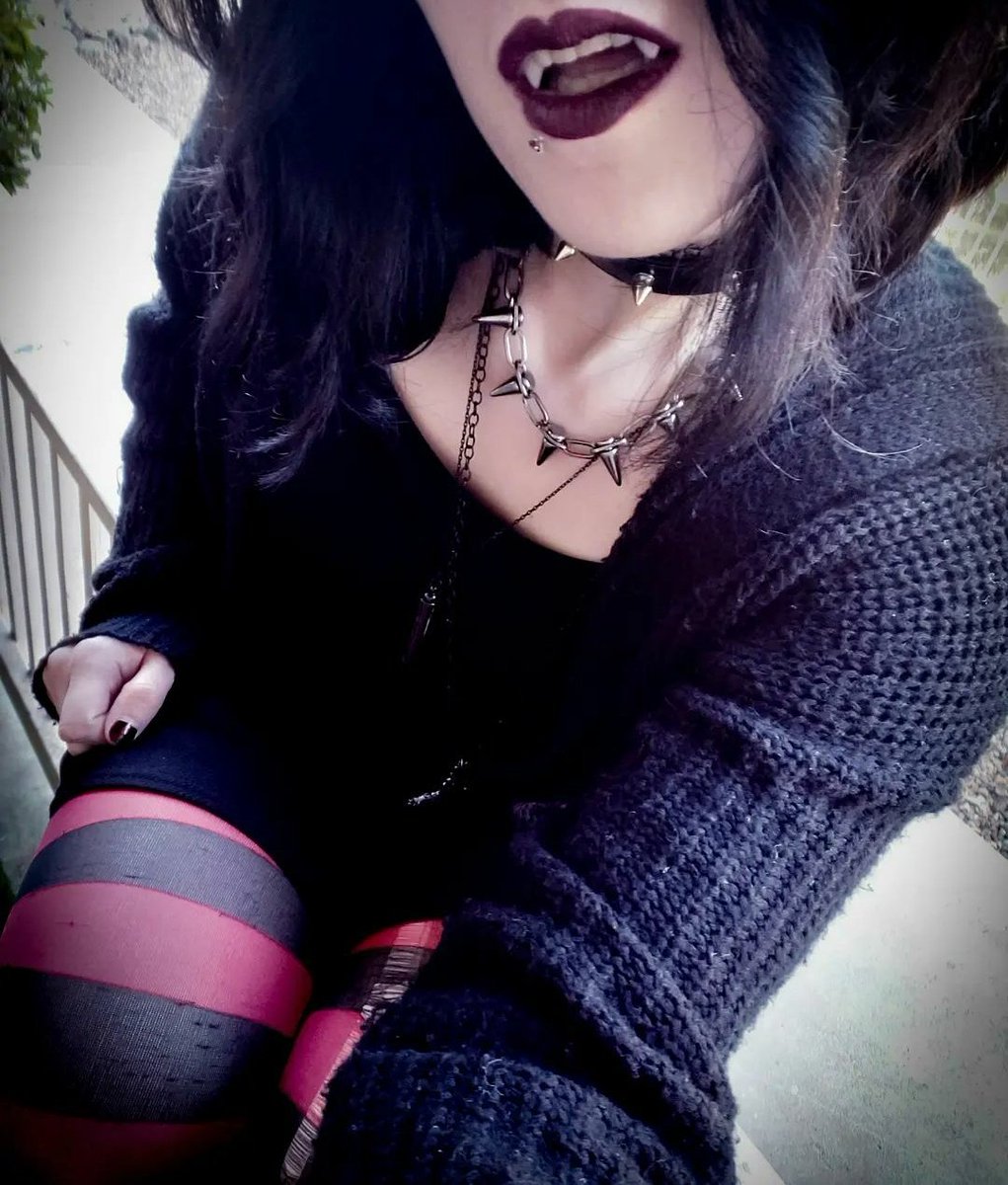 Vampykinz🩸vampire Vtuber On Twitter No Face Thread