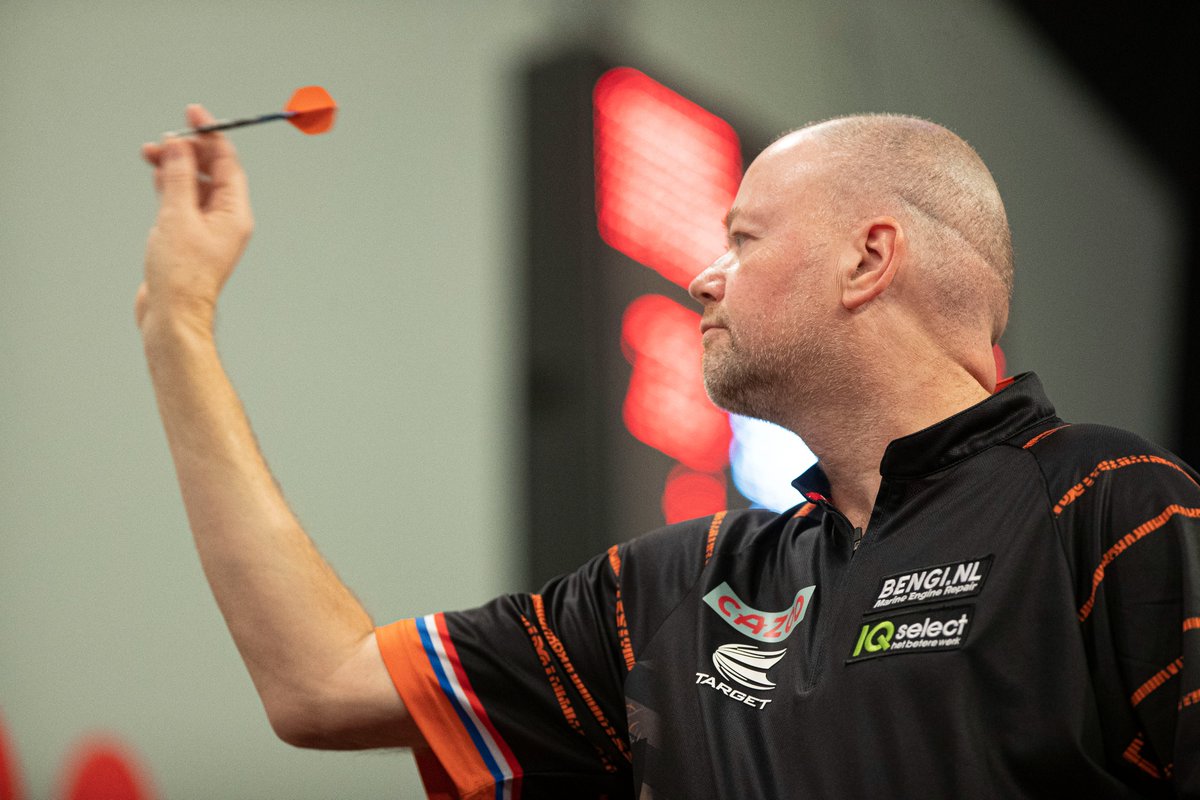 Darts Orakel on Twitter: "RT @ClaudioGoat: Van Gerwen who?"