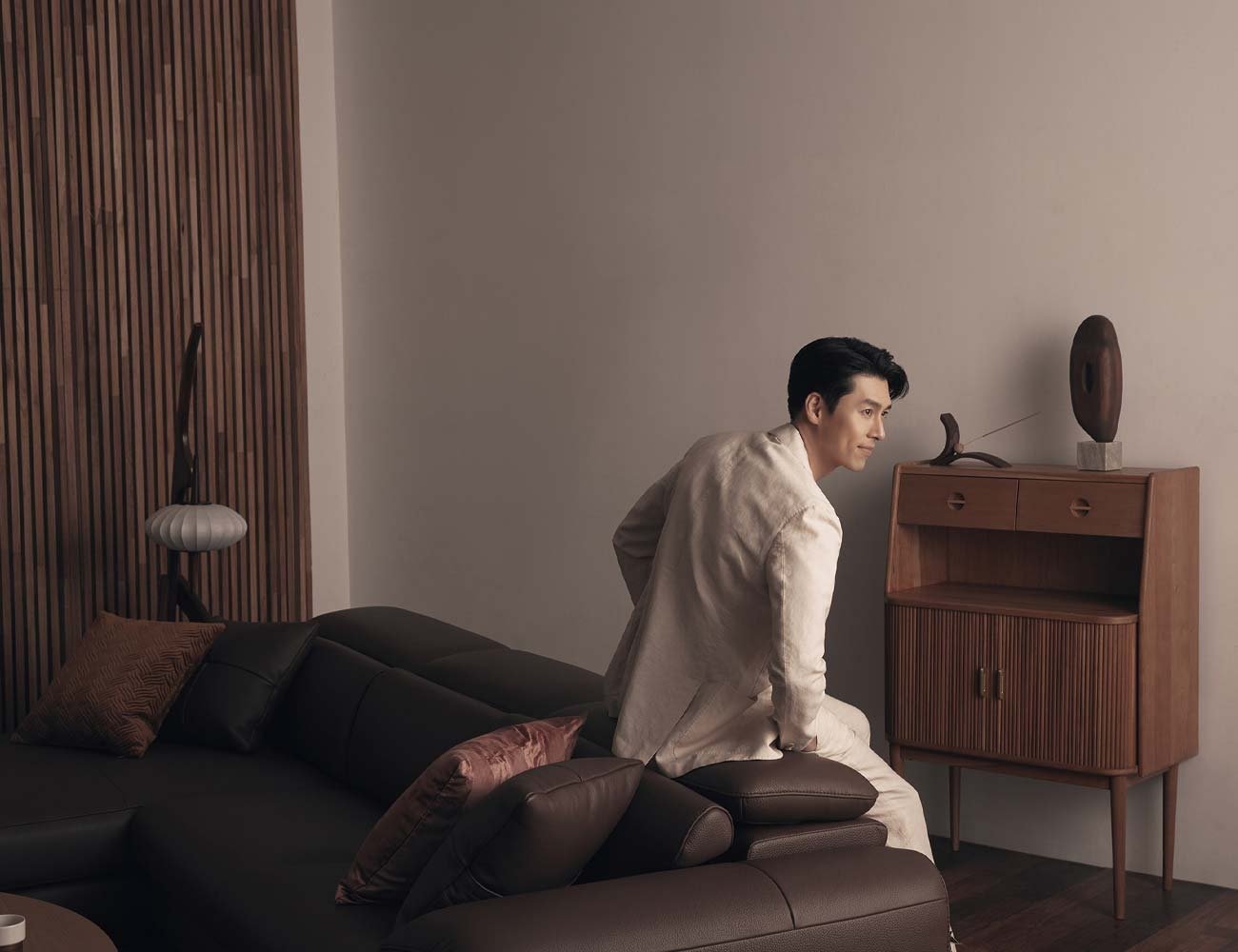 ʜʙ 📁 on Twitter: "📸| [15062023] hyun bin for JAKOMO 🔗:https://t.co/bYuh9AdjP8 #현빈 #hyunbin https ...