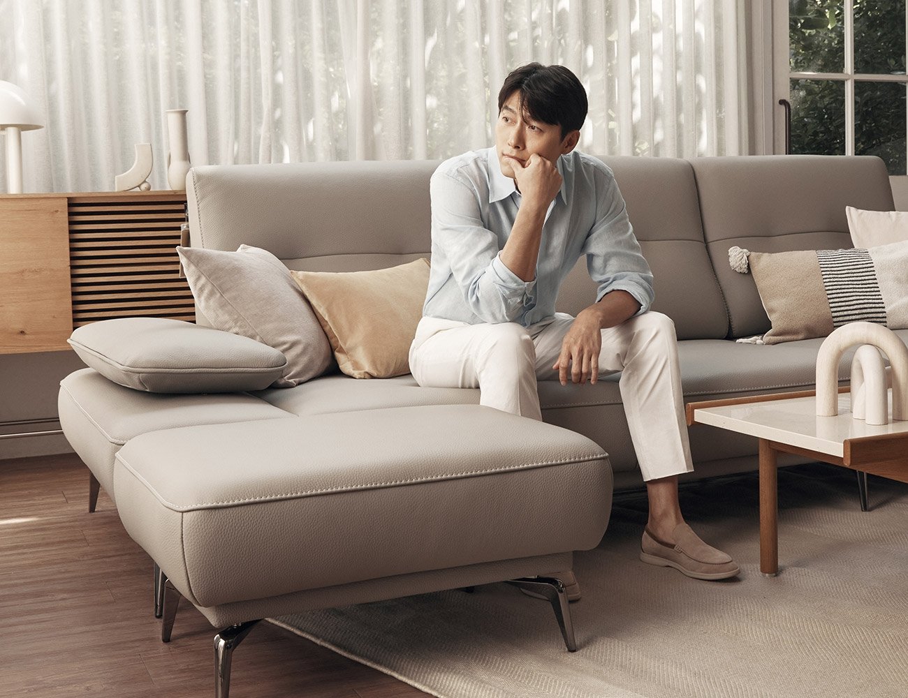 ʜʙ 📁 on Twitter: "📸| [15062023] hyun bin for JAKOMO 🔗:https://t.co/bYuh9AdjP8 #현빈 #hyunbin https ...