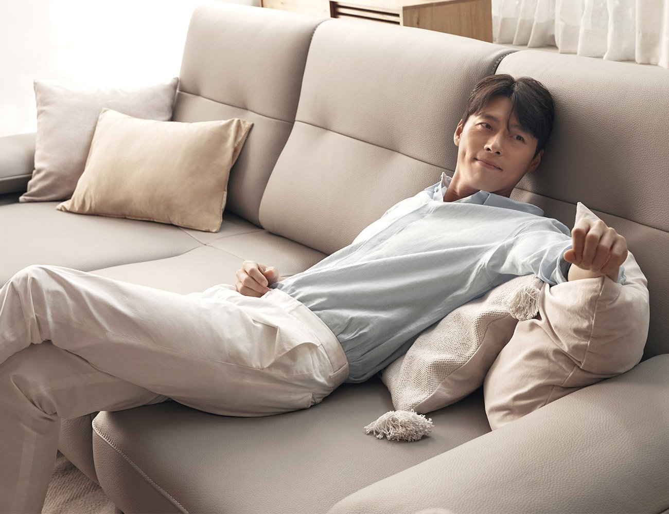 ʜʙ 📁 on Twitter: "📸| [15062023] hyun bin for JAKOMO 🔗:https://t.co/bYuh9AdjP8 #현빈 #hyunbin https ...