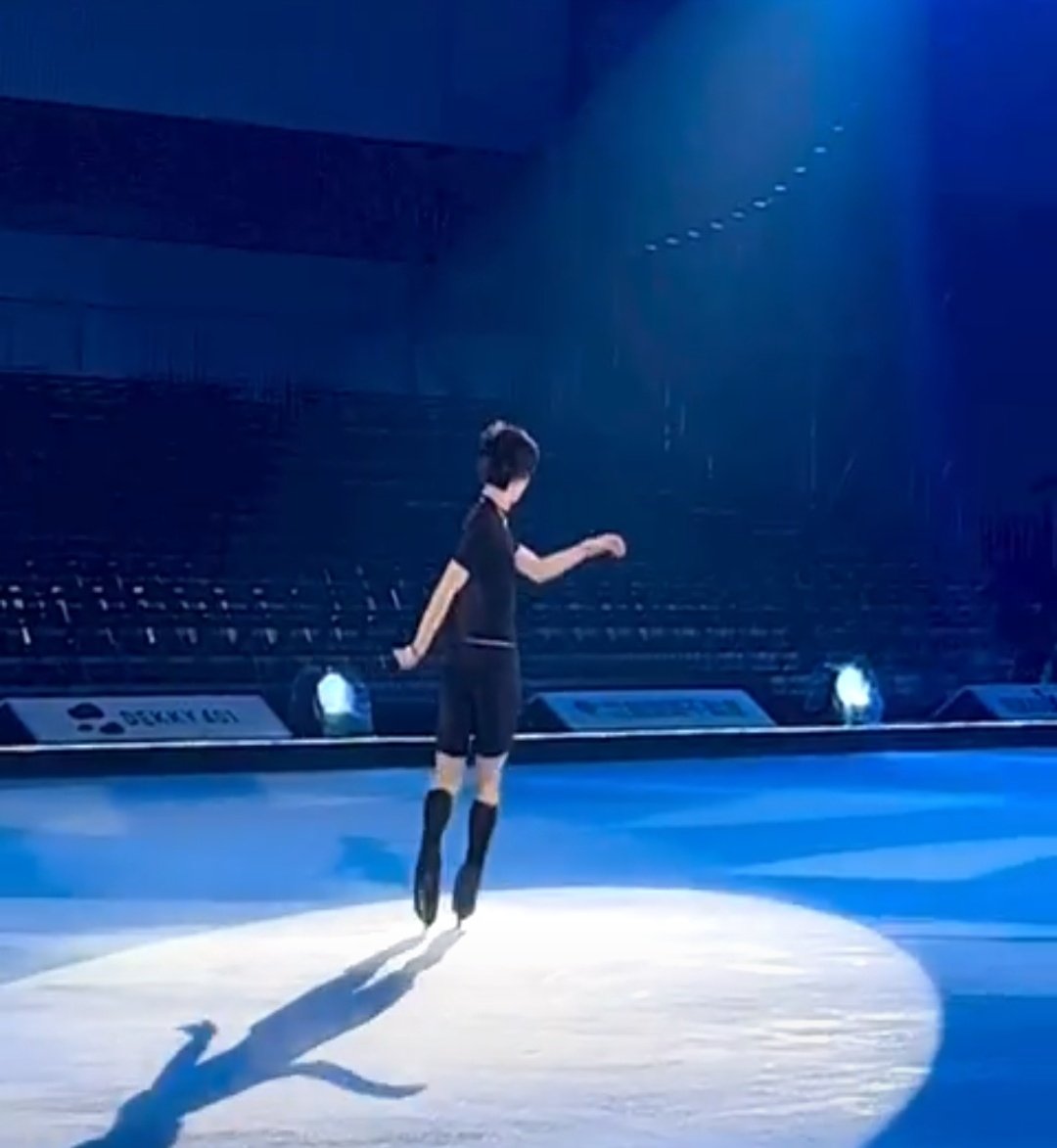 Naele On Twitter WTFFFF YUZU naele-on-twitter-wtffff-yuzu