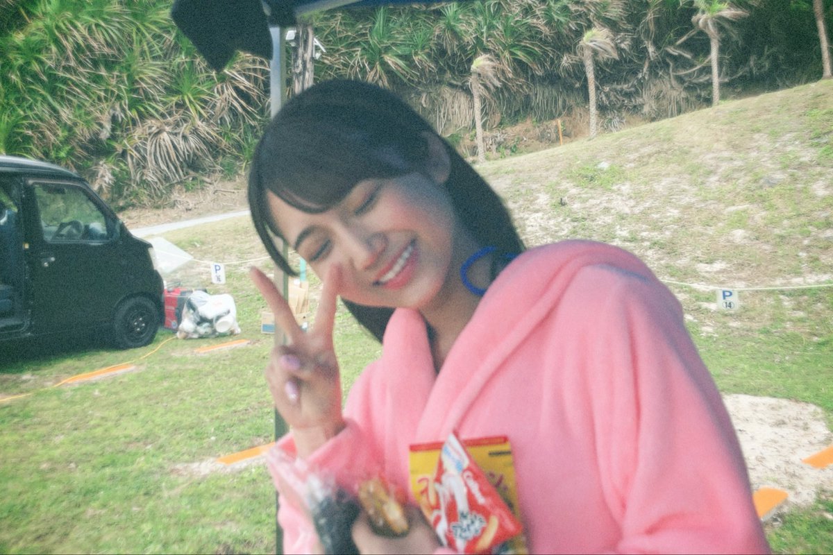 門林 有羽(スパガ) on Twitter: "RT @SG4_YUU: 水着撮影が終わり お菓子解禁になった時の門林をどうぞ🐶 抱えすぎです ...