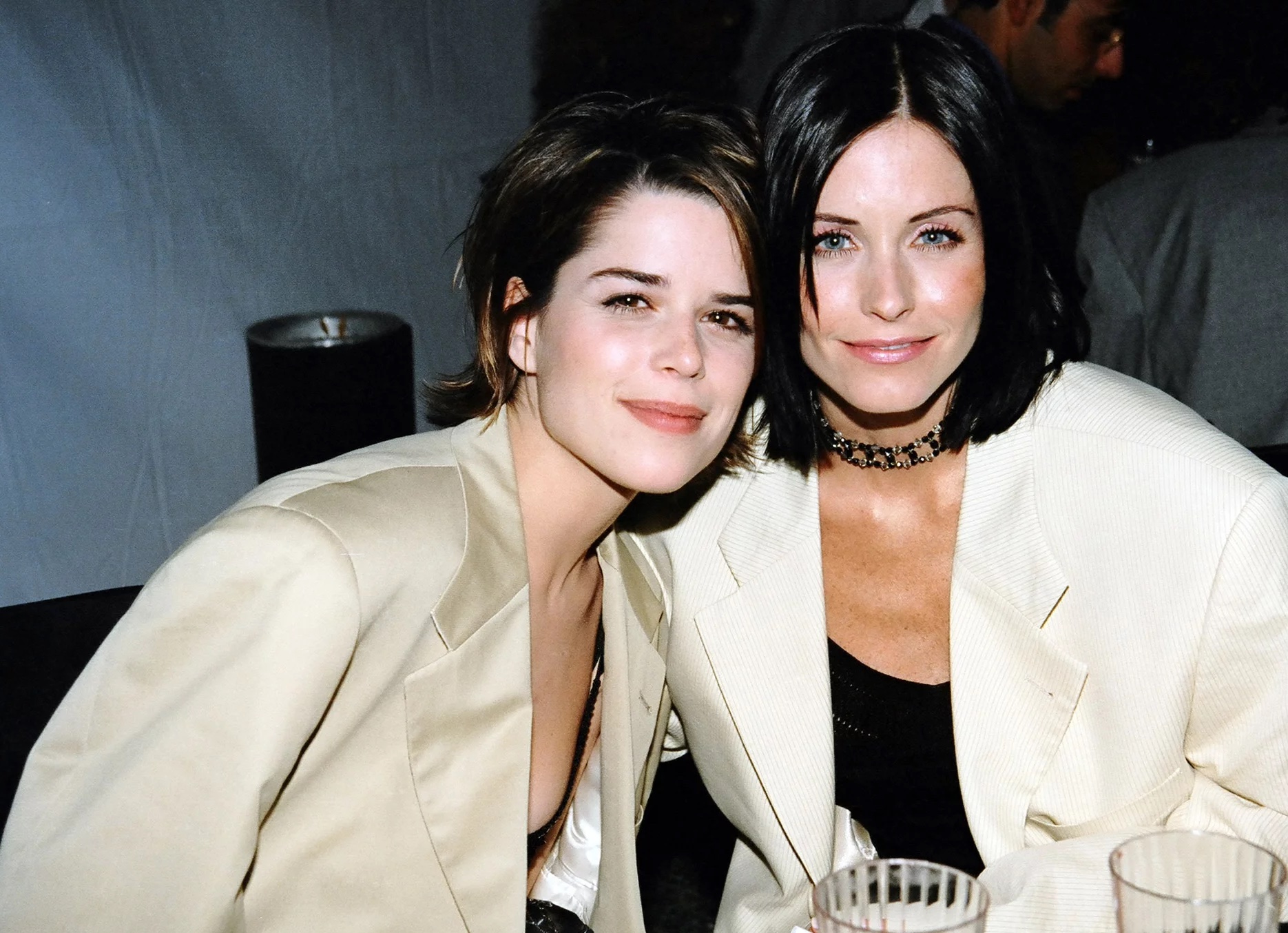Neve Campbell And Courteney Cox