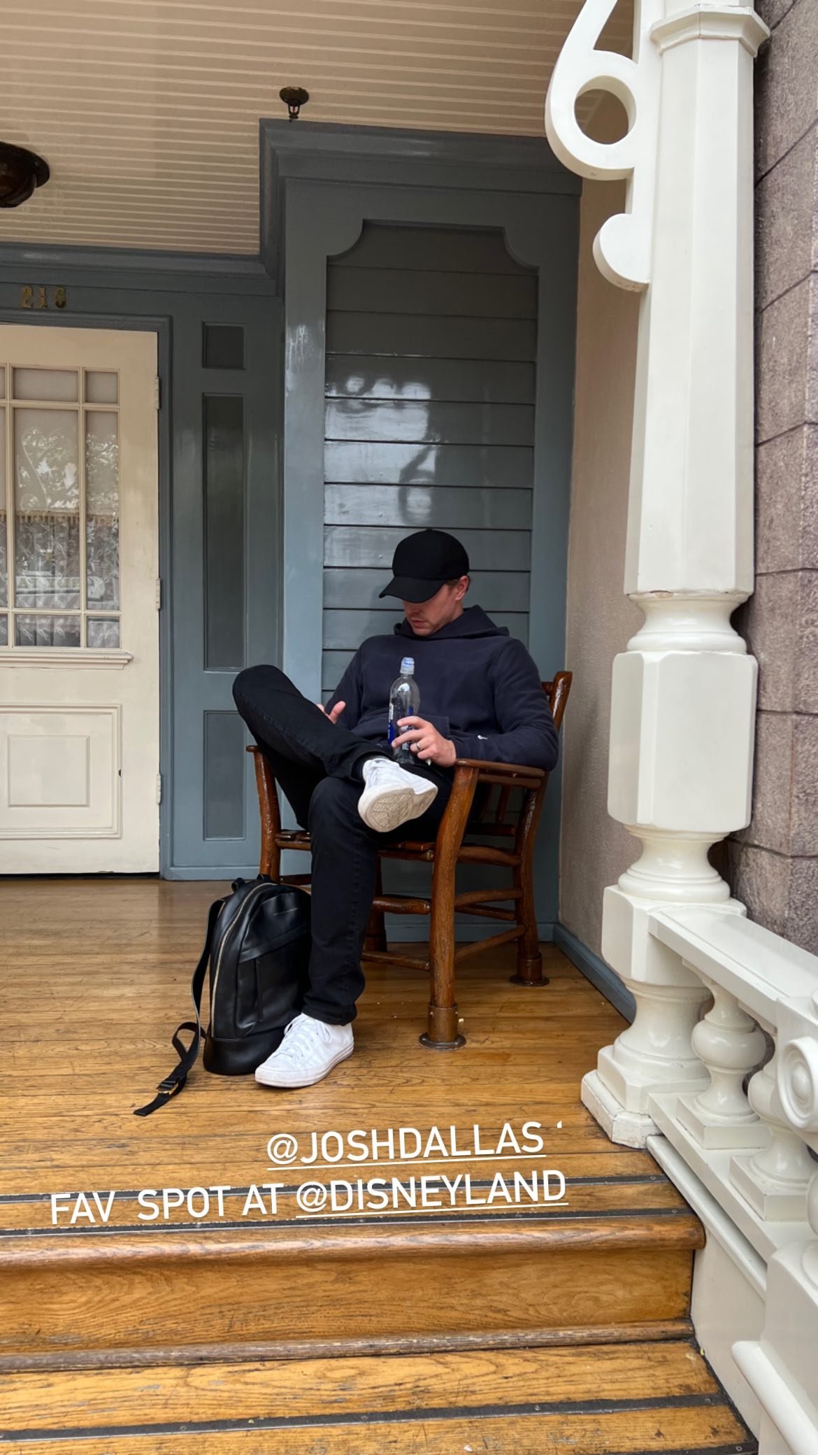 Josh Dallas Source on Twitter: "📷| Josh and Ginny at Disneyland via ginnifergoodwin Instagram ...