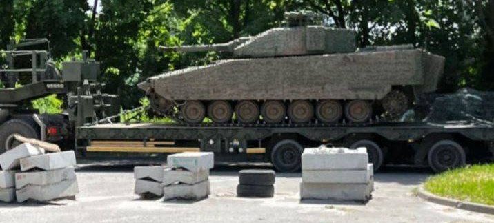 Dan Chirica on Twitter: "RT @Maks_NAFO_FELLA: WELCOME TO UKRAINE: CV9040C 🇸🇪"