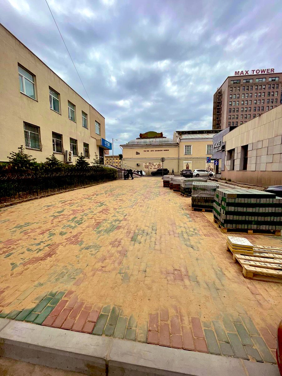 The ЮҮХҮҮ On Twitter Rt Munkherdene81 ЧД 23 р сургуулийн зүүн талд битүү машин зогсдог