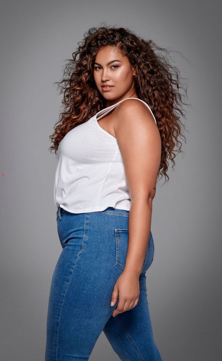 Miró on Twitter: "Germany's next Topmodel. Körperpositiv und so. Ich bin überwältigt. #GNTM"