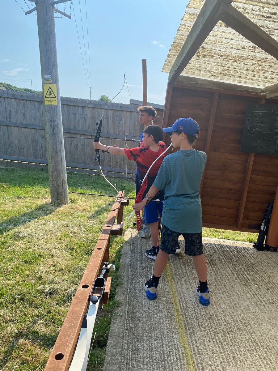 Welcome to Warren Mead School