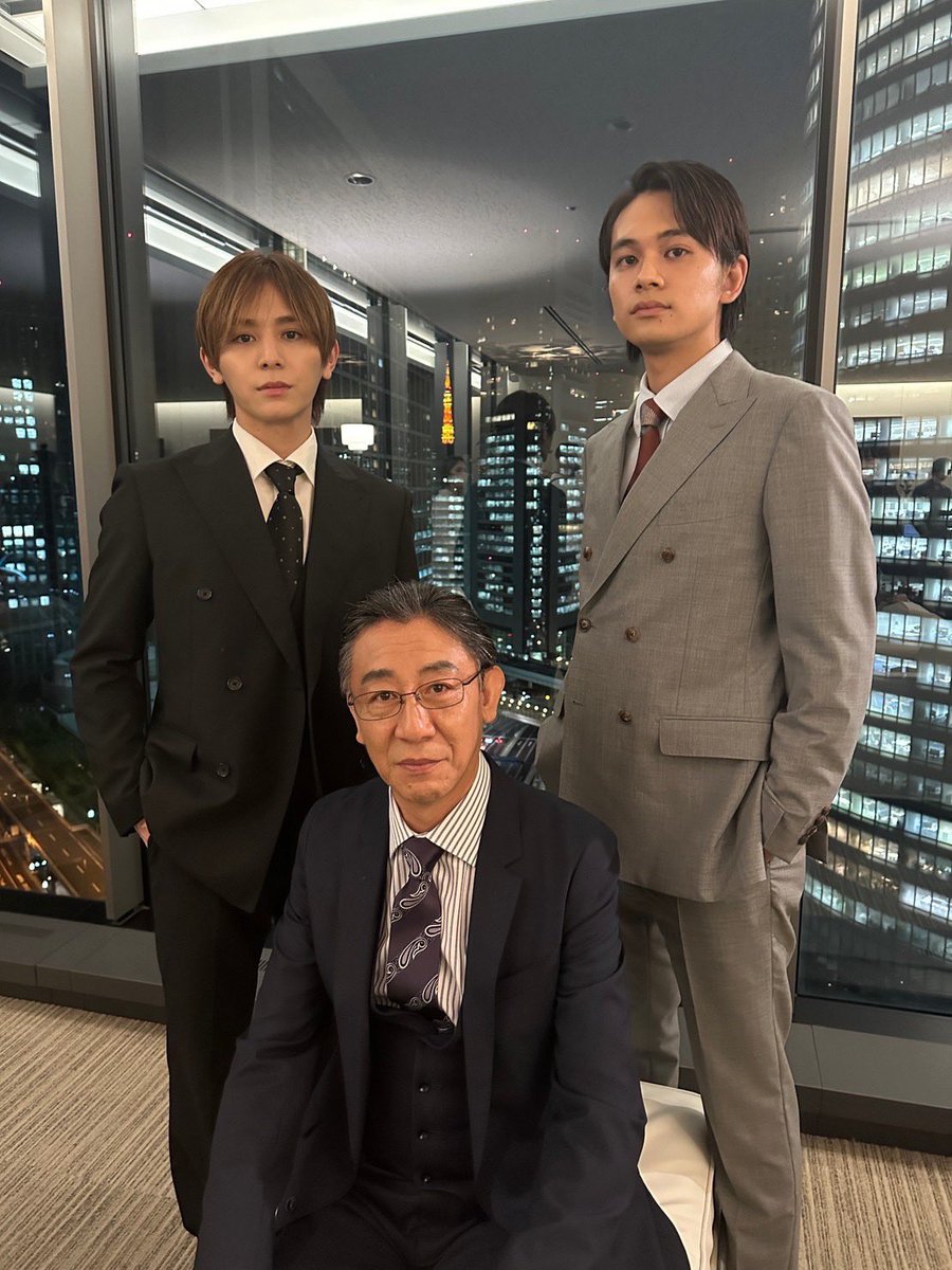 Tbs火ドラ『王様に捧ぐ薬指』【公式】 On Twitter / 第9話ご覧いただき ありがとうございました👔💫 こちらはレアな3ショット📸 東郷さん×新さん×智宏さん! みなさん