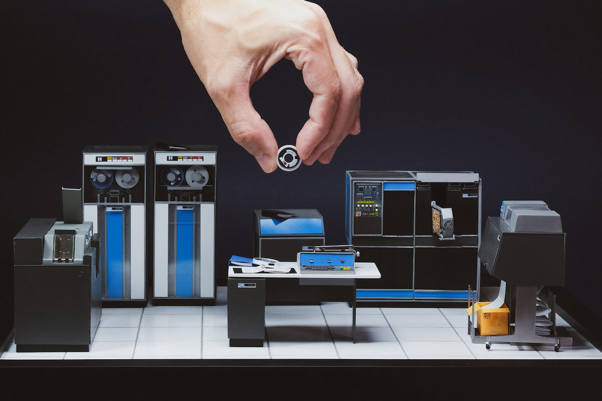 Microsiervos on Twitter: "RT @microsiervos: Miniaturas a escala del W.O.P.R. de Juegos de Guerra ...