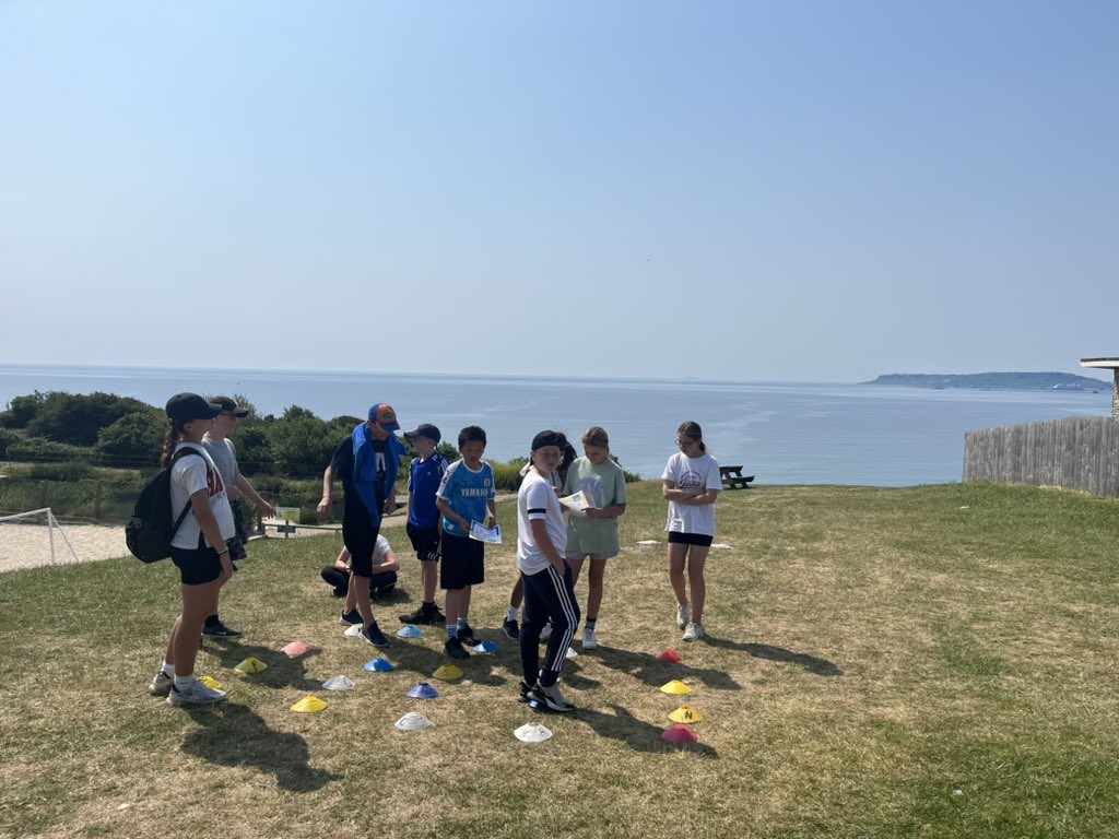 Welcome to Warren Mead School