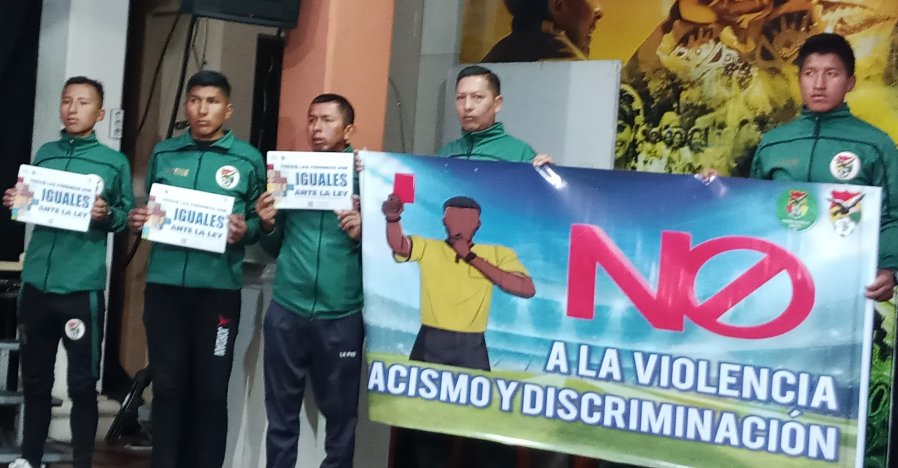 Dxtv On Twitter El árbitro Afroboliviano Sergio Pérez Denunció En Una