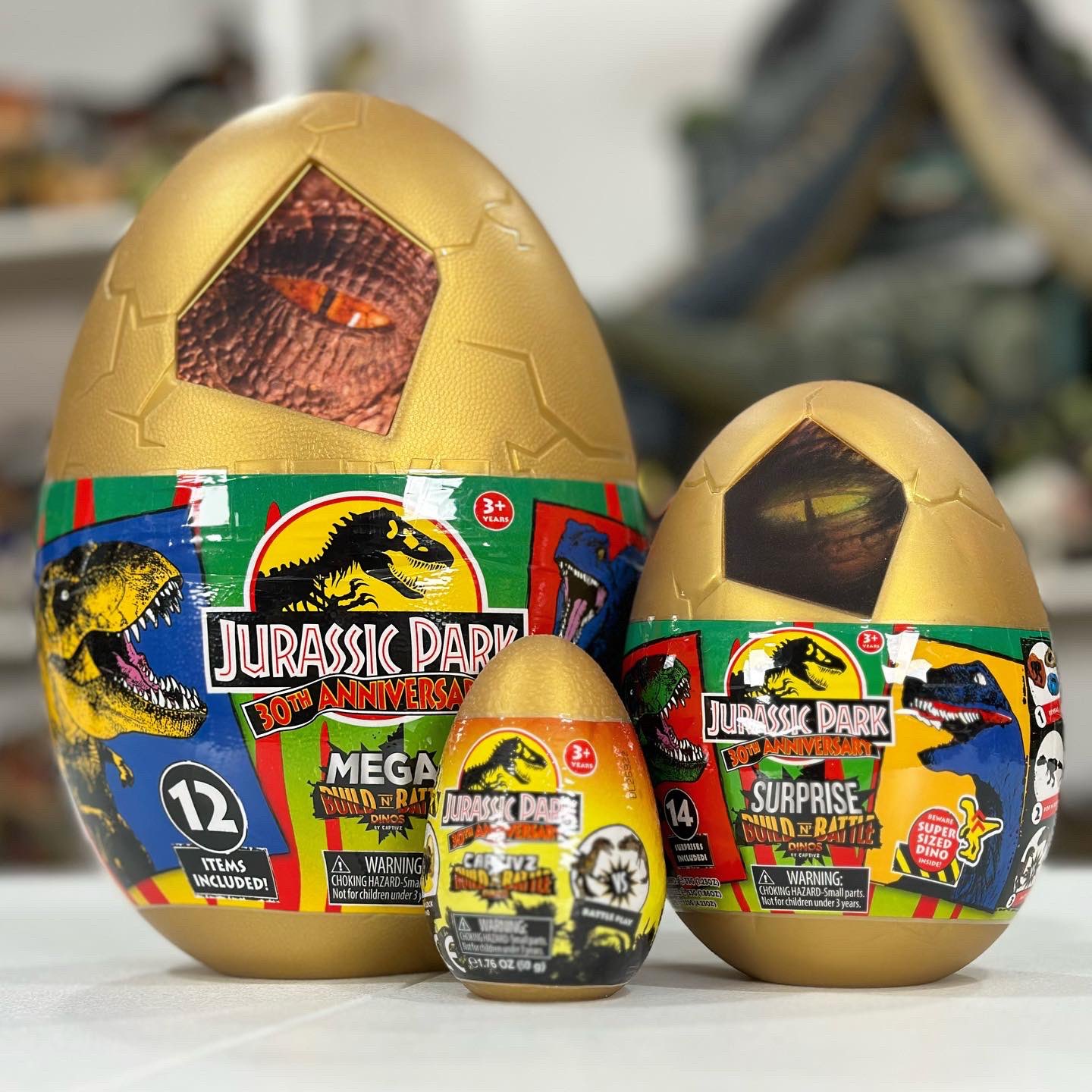 Collect Jurassic on Twitter: "HATCHING THE MEGA EGG! https://t.co/92jGRaMqG7 Here’s a closer ...