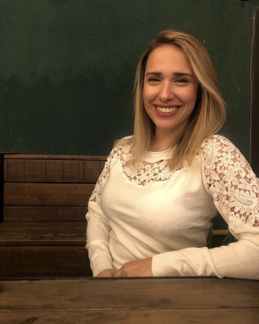 Plotkin 9/12/18 on Twitter: "@frabigol La mejor de los Edul, es Leila https://t.co/EzntZ2zskt ...