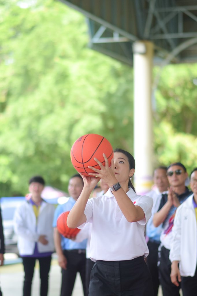 ̈ meow on Twitter: "ตัวตึงโรงเรียนพรตพิทยพยัต 🏀 @aim_theerarat"