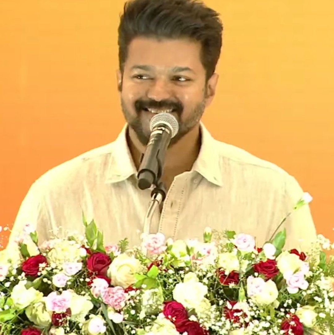 Vinay on Twitter: "Thalapathy just told he heard a movie dialogue ' Kaadu Irundha Eduhtupanunga ...