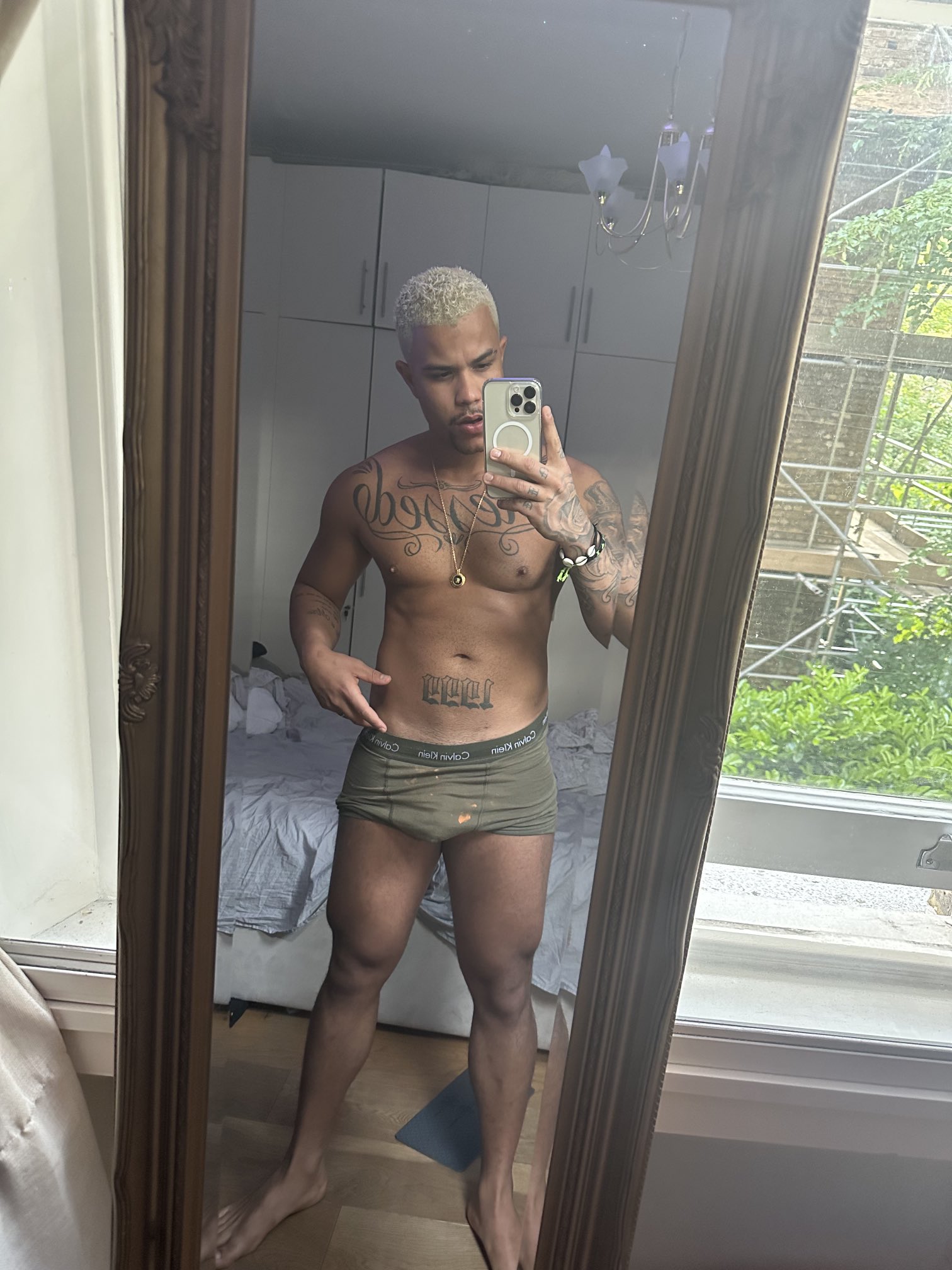 Felipe Carioca 🇬🇧 I REPLY ON OF on Twitter: "Rt if you want to do something with me this summer ...