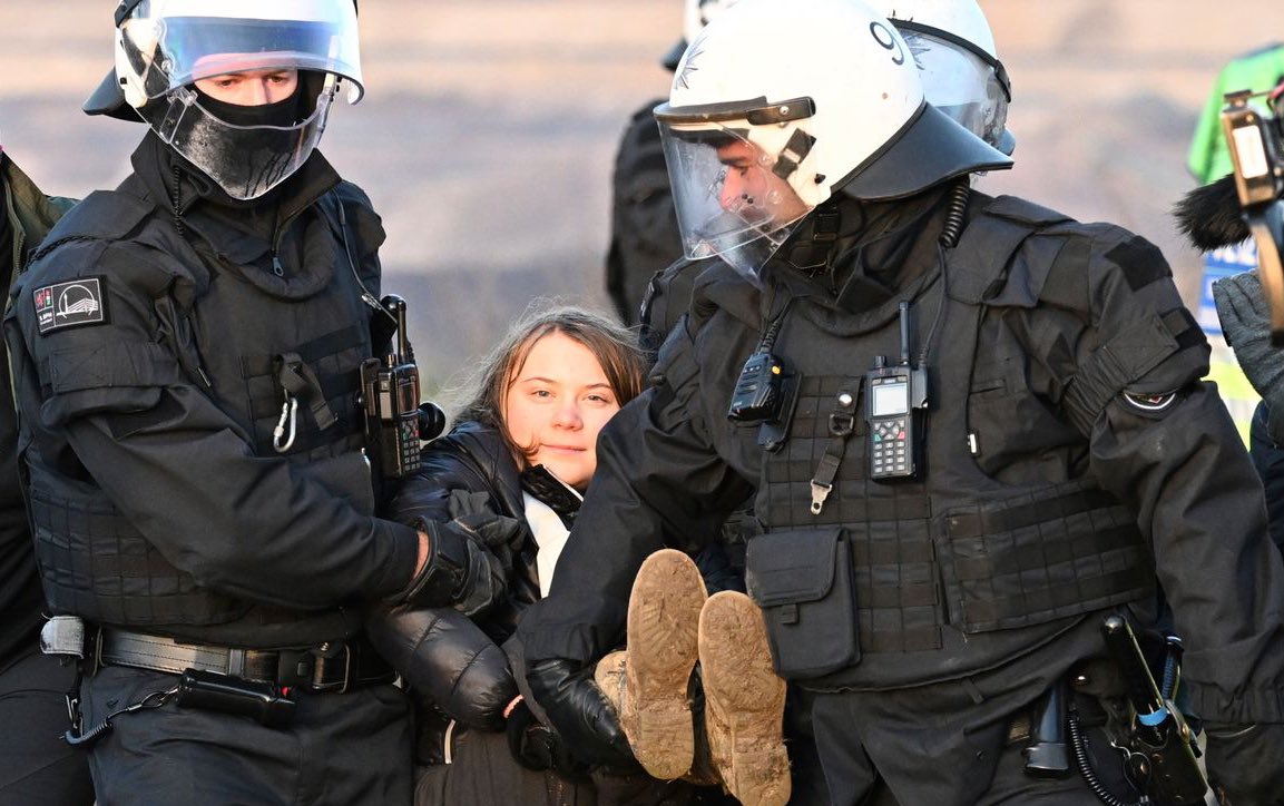 Beth McColl on Twitter: "me after opening twitter at 8:17AM and then getting booted off for the ...