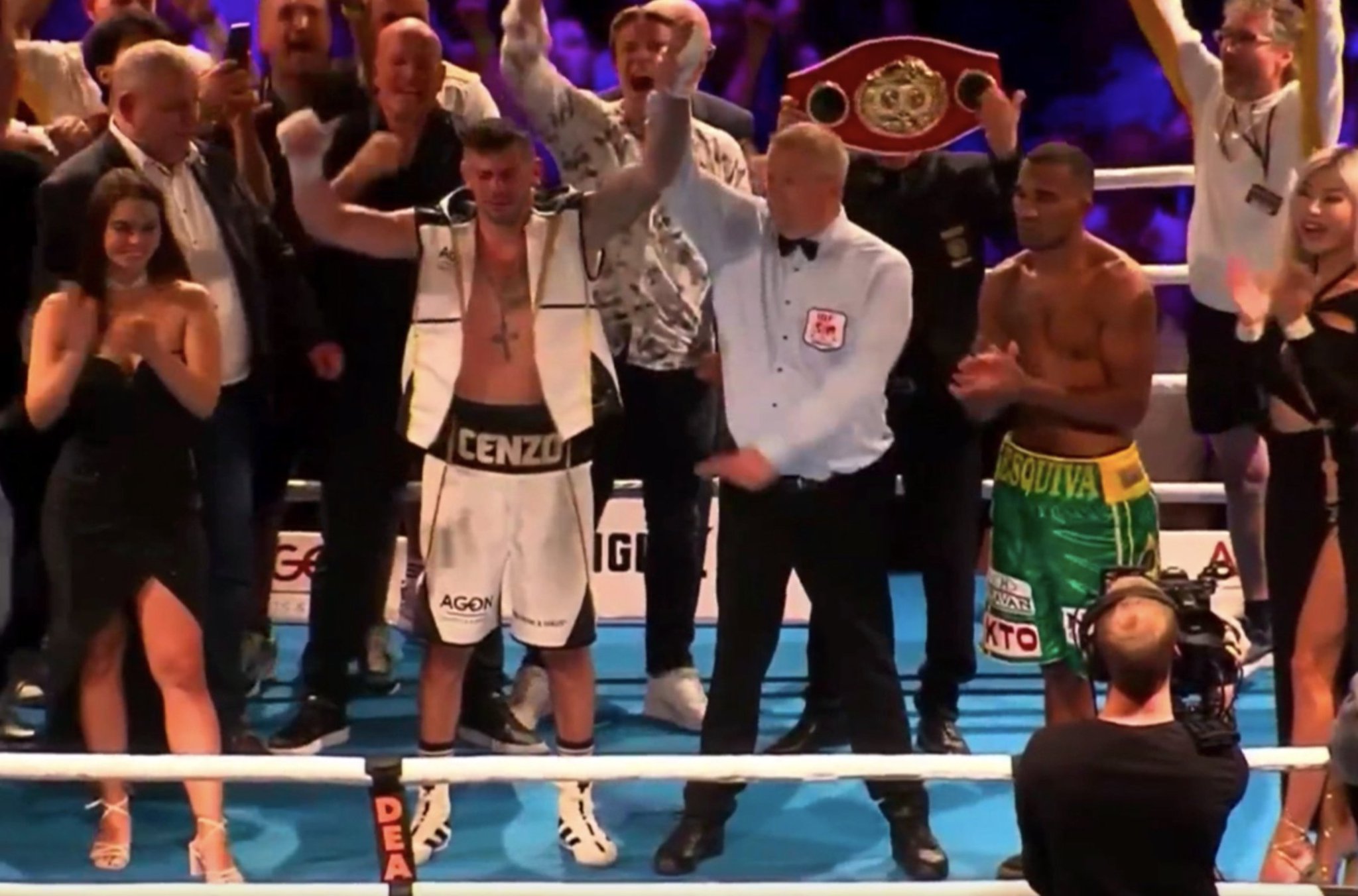 Tim Boxeo on Twitter: "🇩🇪 Vincenzo "Il Capo" Gualtieri (21-0-1, 7 KO's) is credited with ...