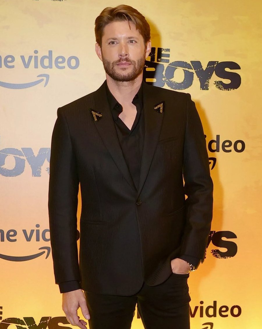 King Jensen Ackles ♚ on Twitter: "RT @Rose_ackles_: the duality of Jensen Ackles"